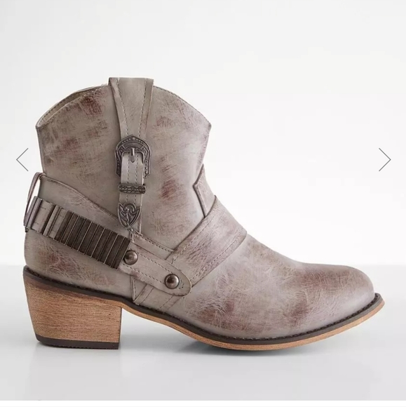 Vintage 93 | Shoes | Vintage 93 Bentley Bootie | Poshmark